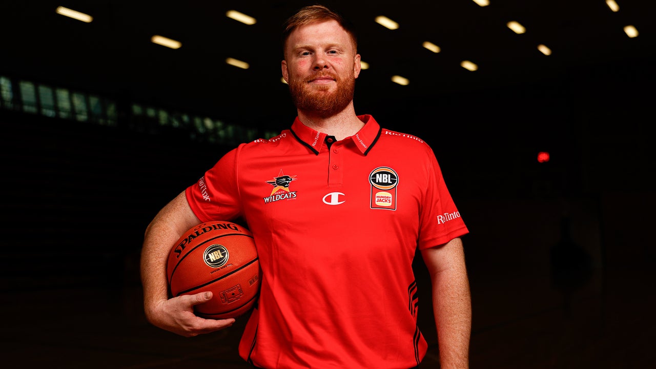 Wildcats assistant Crawford reveals head-coaching aspirations