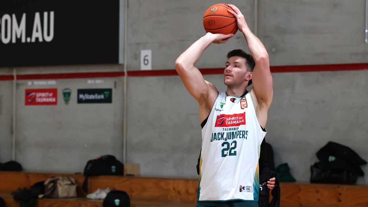 Will Magnay to suit up against the 36ers