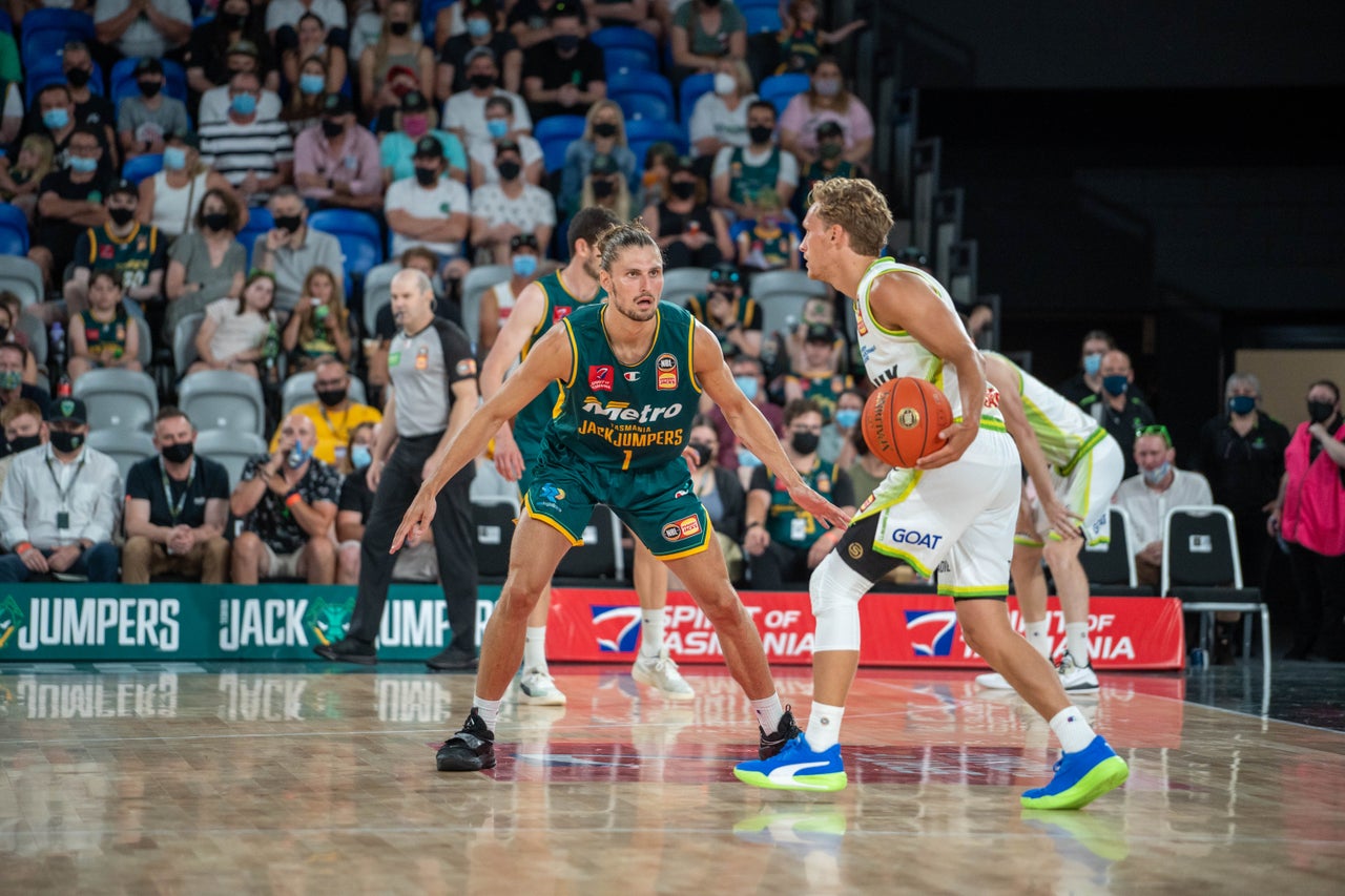 Kenyon jumps at second season in Tasmania