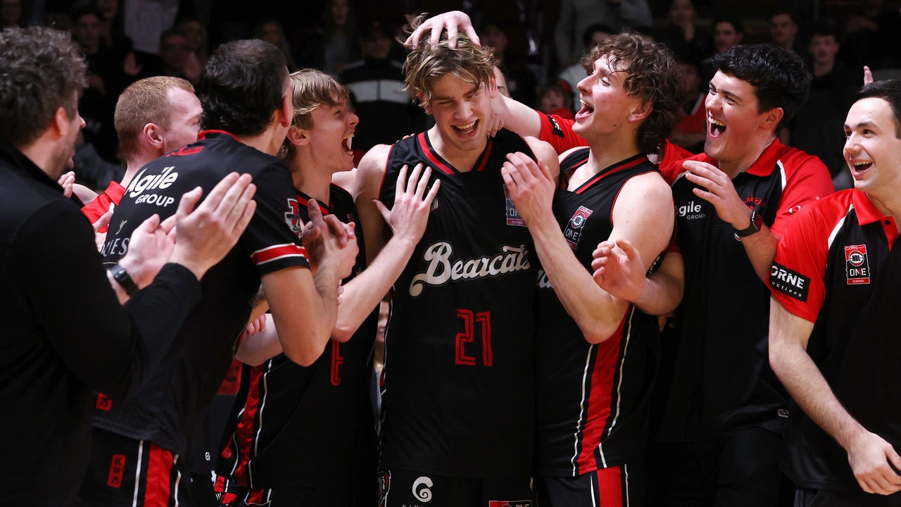 Young Hawk stars in NBL1 Central triumph