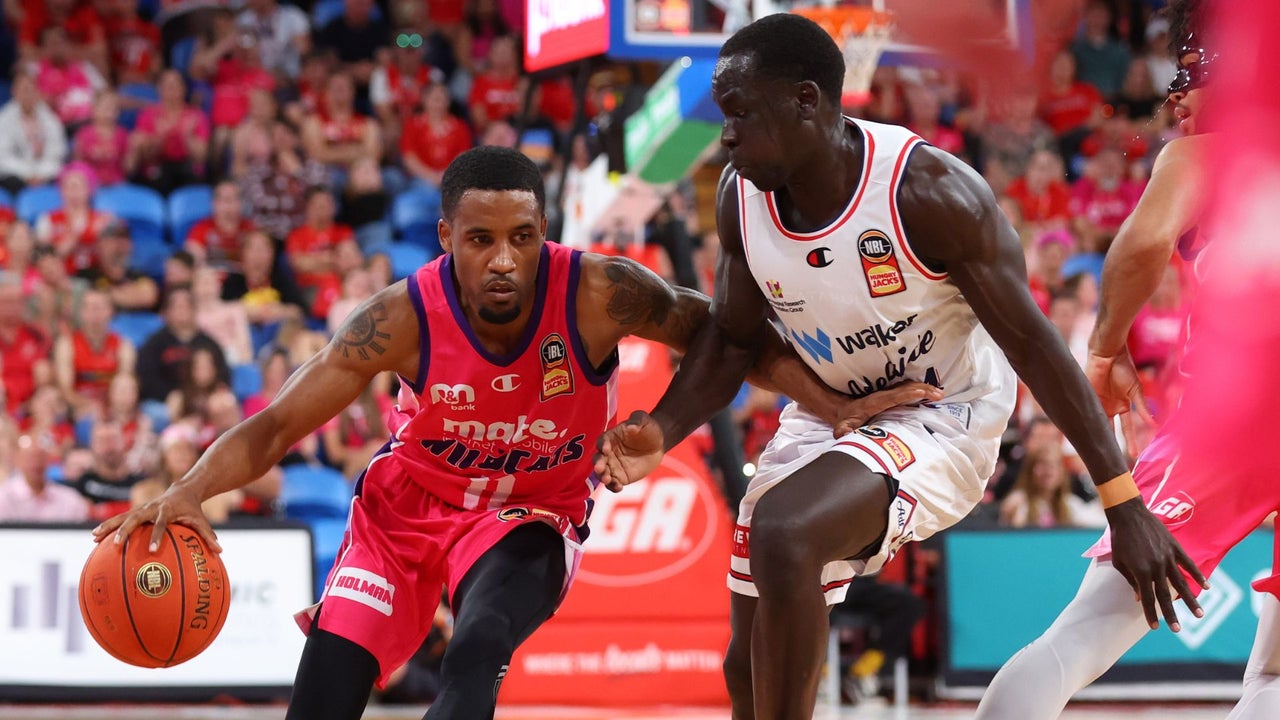 Dech’s goal for NBL top gong