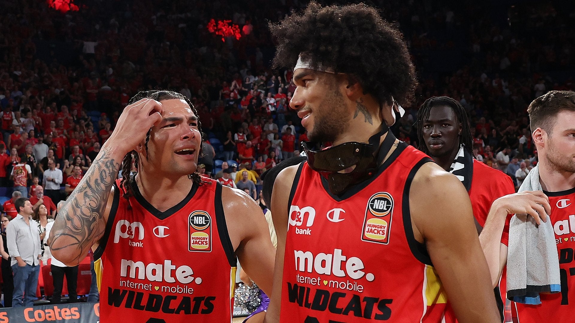 Pinder shines as Wildcats go one up