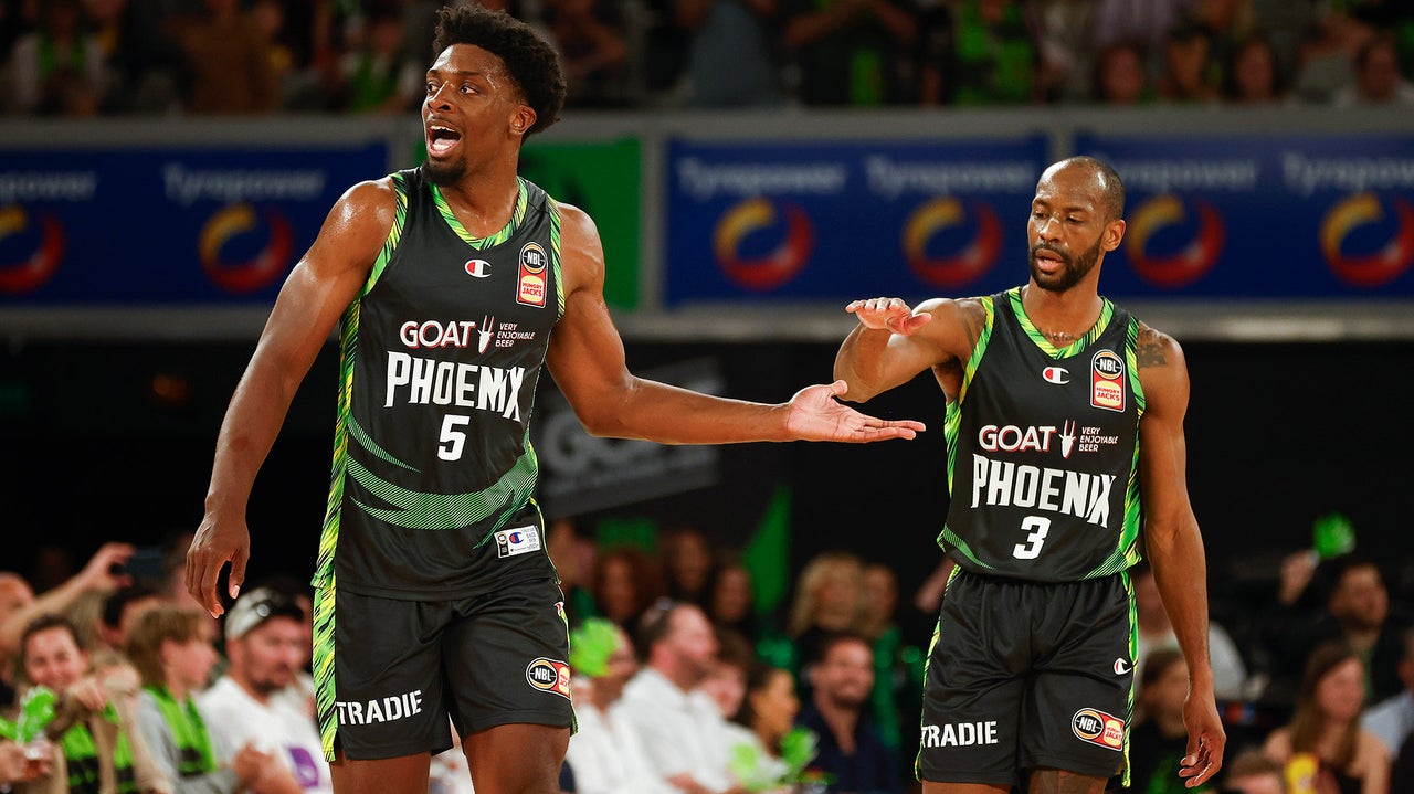 Cook stirs Phoenix in runaway NBL defeat of Perth