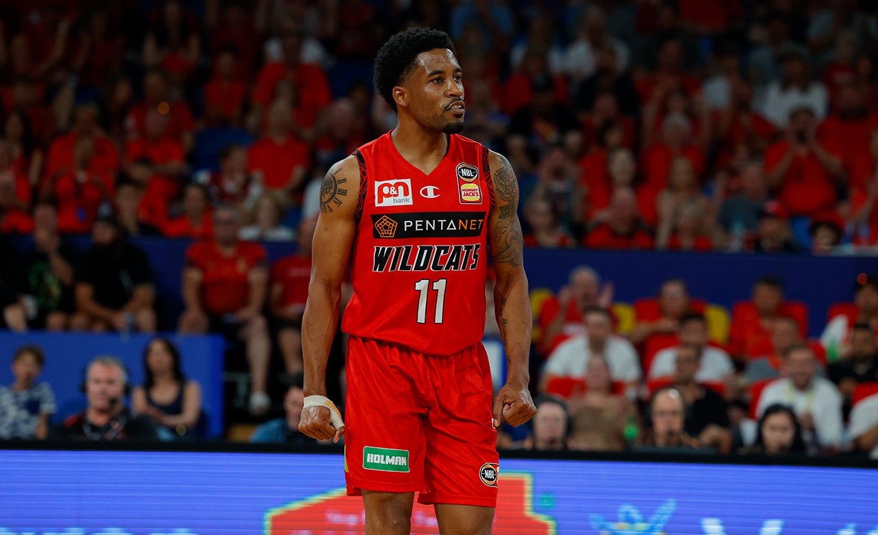 Bryce Cotton claims fourth-straight scoring title