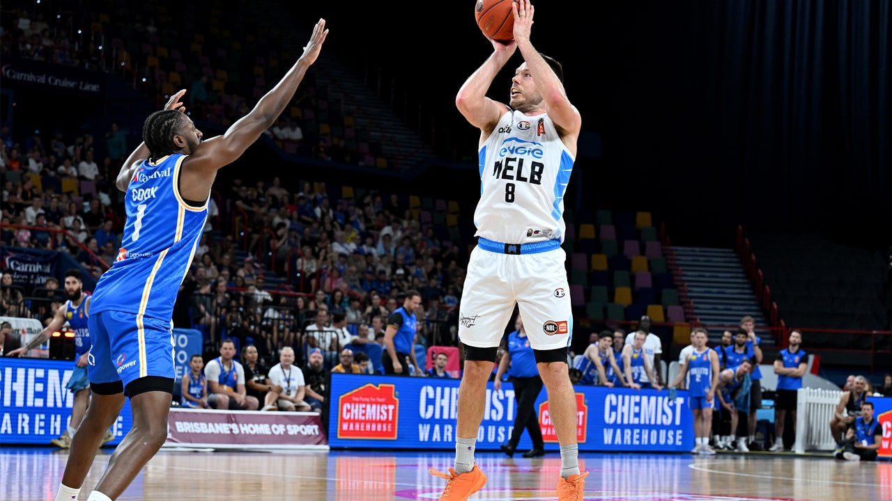 United put Bullets to the sword