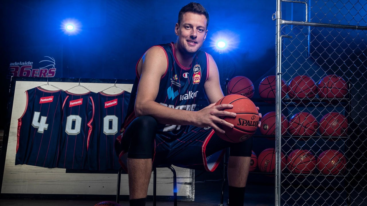 DJ rewind: Johnson hits 400 games