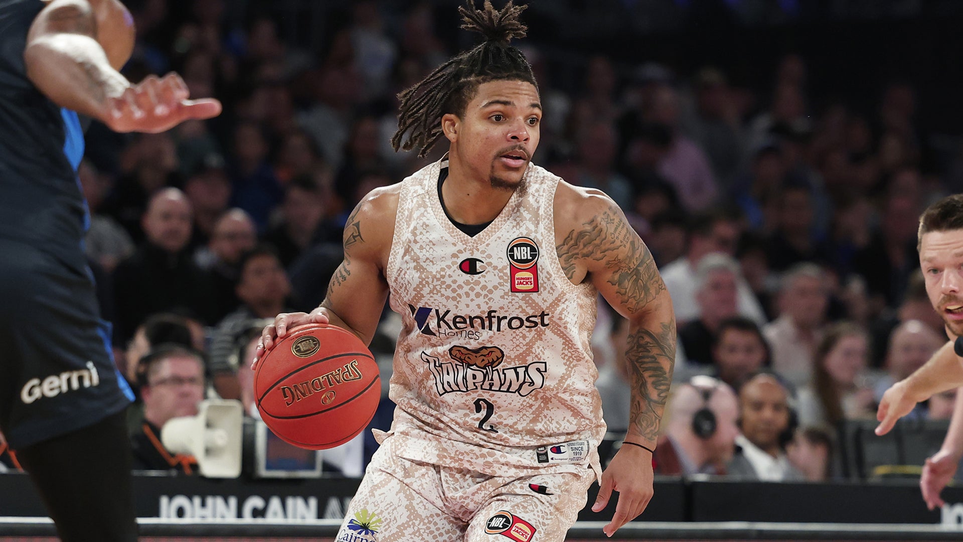 Snakes do it again over United