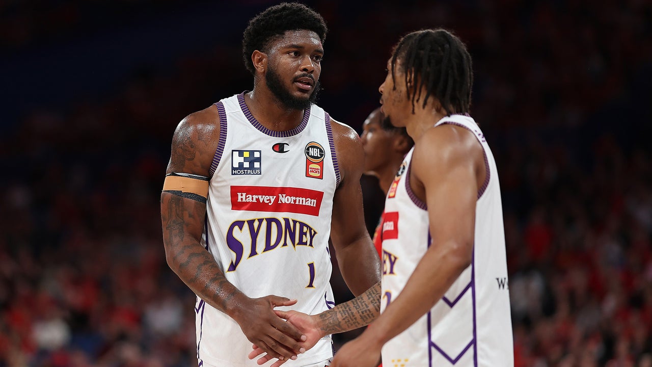 Oliver returns a "complete player"