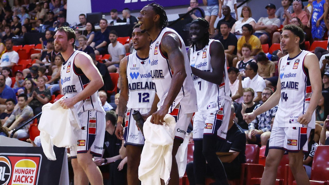 36ers too hot for Phoenix in opener