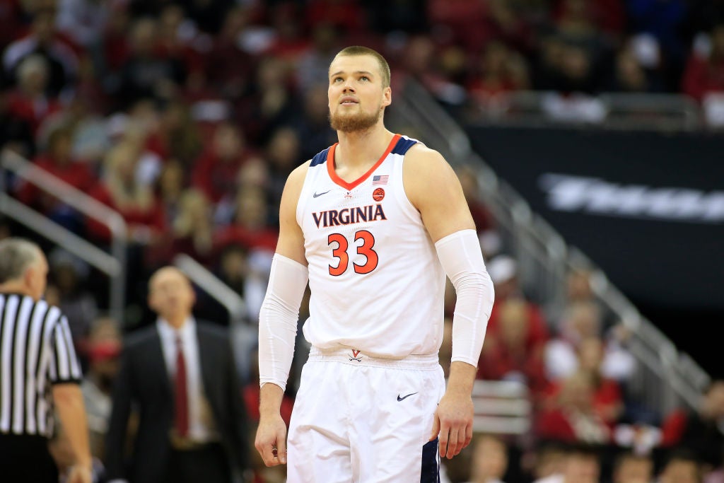 Jack Salt Signs with Brisbane