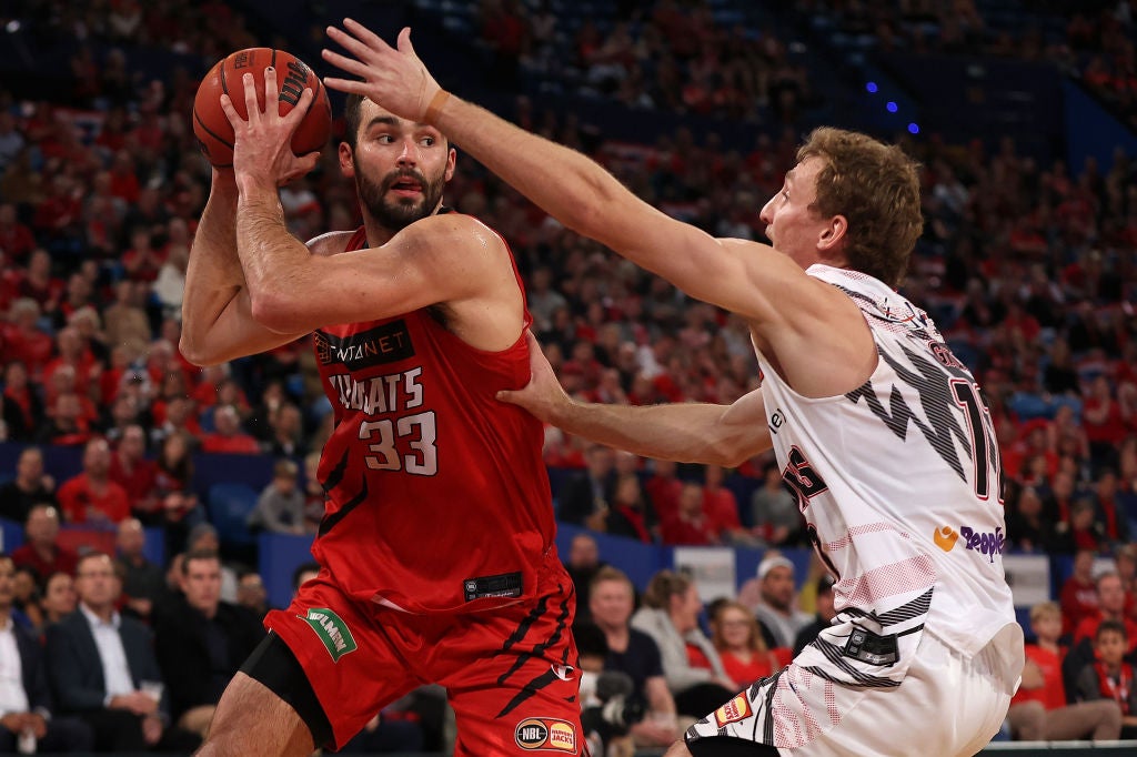 Hawks’ Daniel Grida suffers season ending knee injury