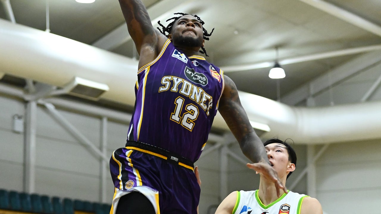 Martin vs. Zhou | Battle of the NBA bigs