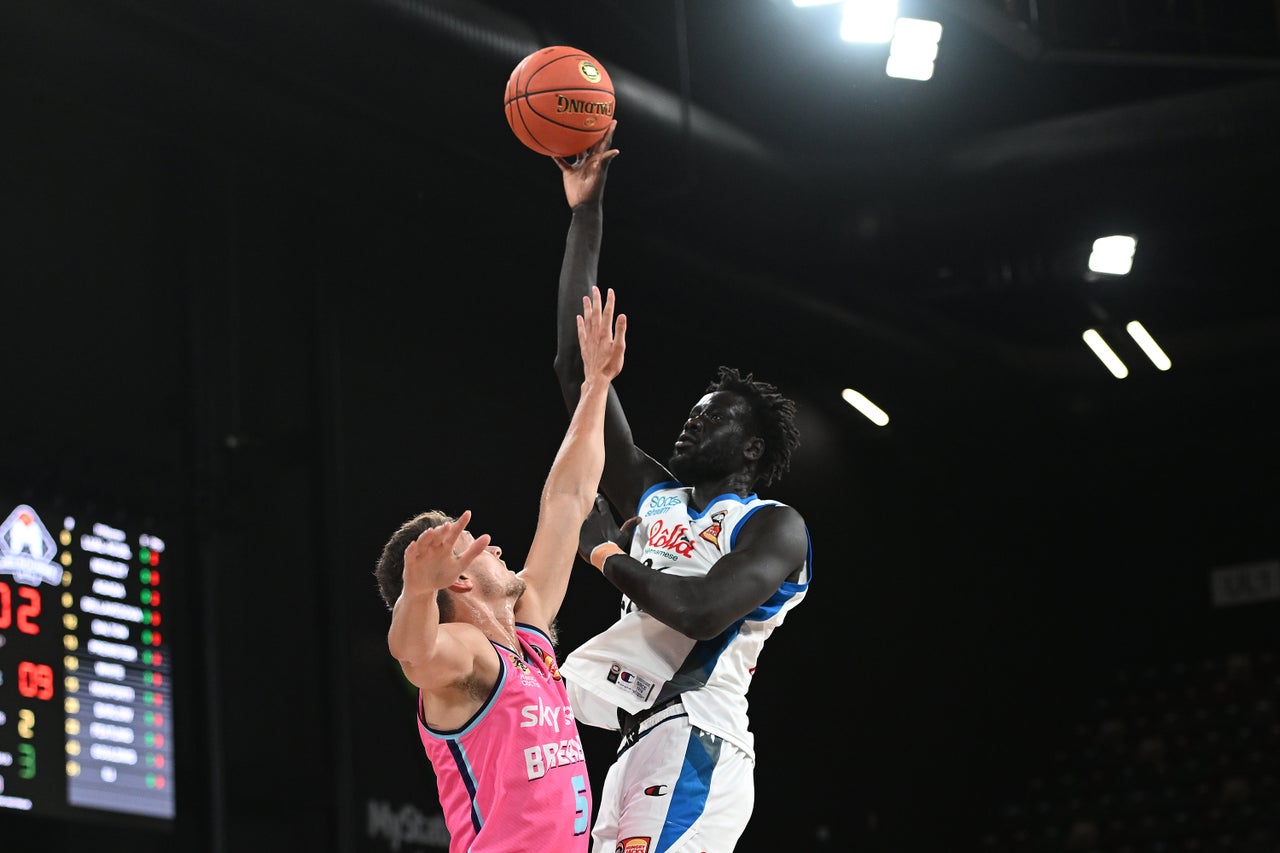 Goulding, United Overrun Spirited Breakers