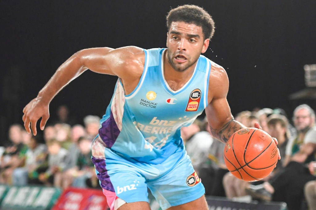 WATCH: Anthony Lamb's 24pts Against the JackJumpers