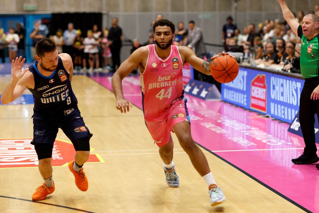 WATCH: Amazing Anthony Lamb's 22 Points Against League Leading ...