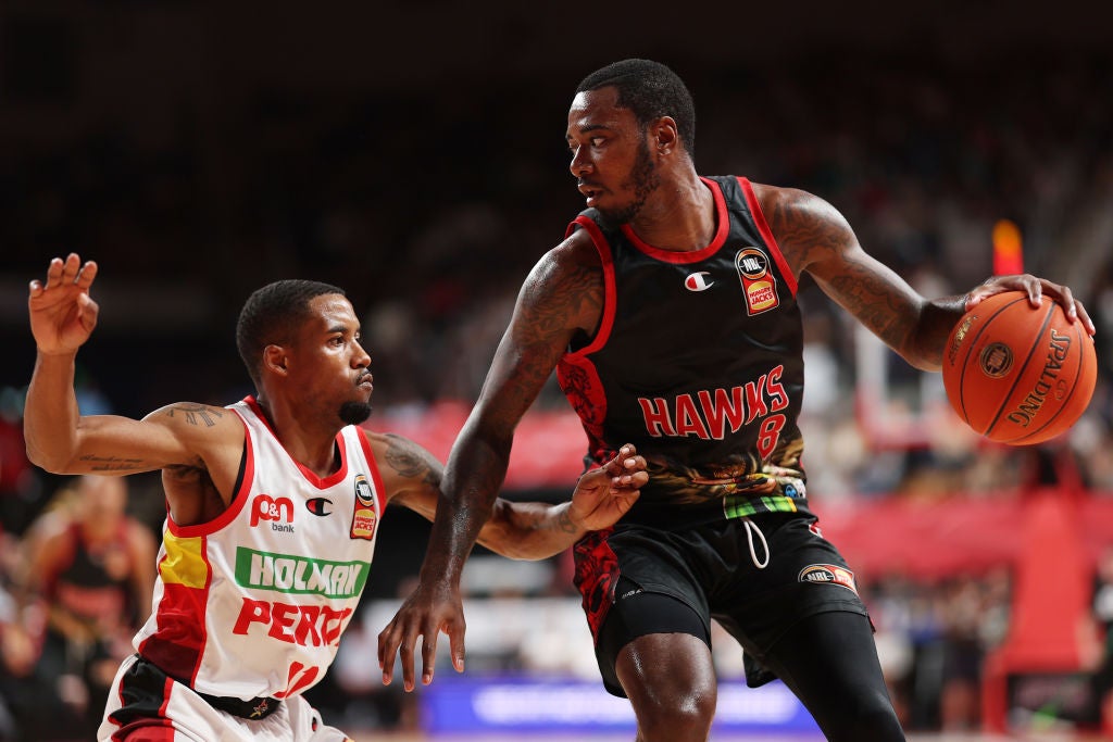 Hawks soar into NBL finals with sweep of Wildcats