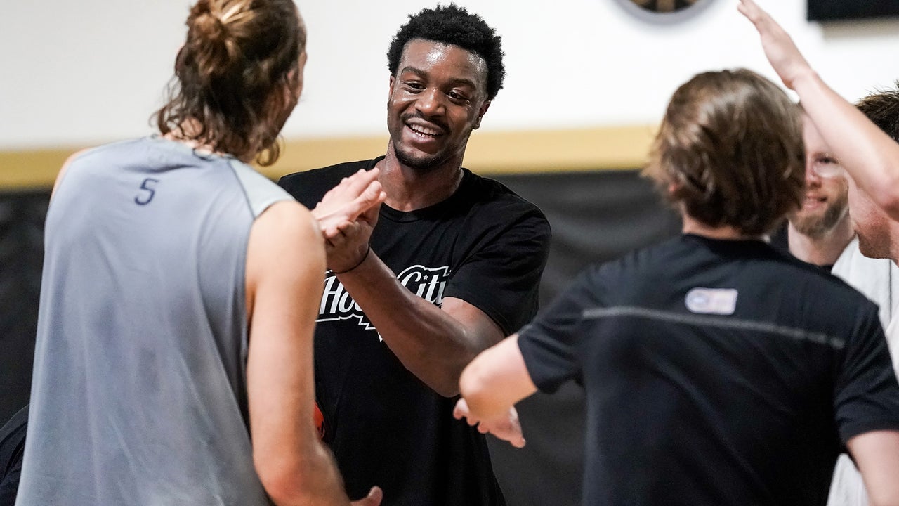 "Fearless" Hukporti Makes Triumphant Step