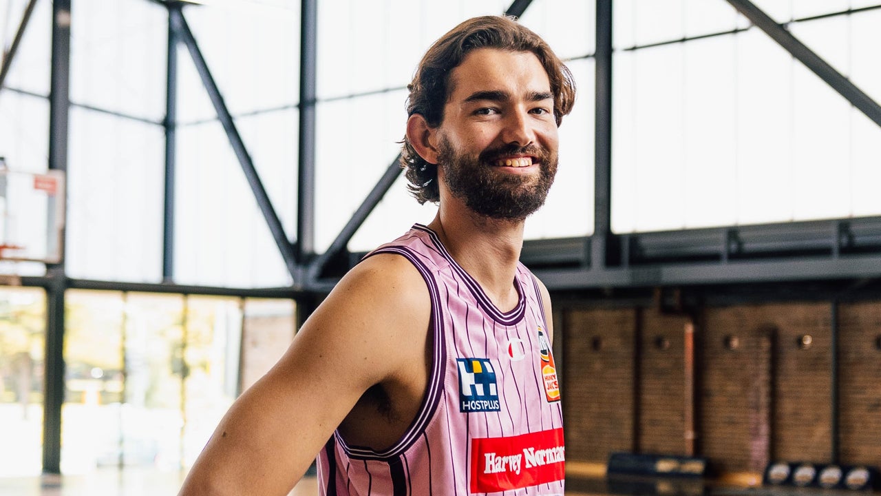 Hunter proud to take part in first-ever Pink Hoops