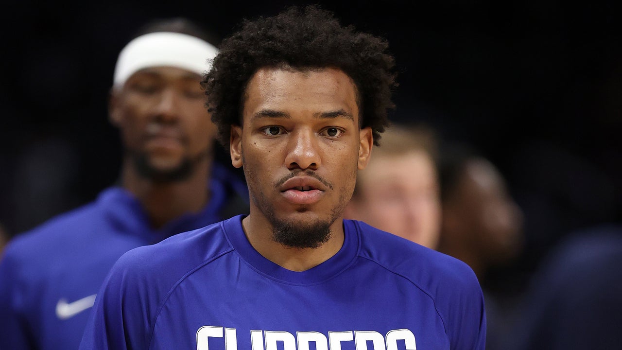 Hawks Find Their King