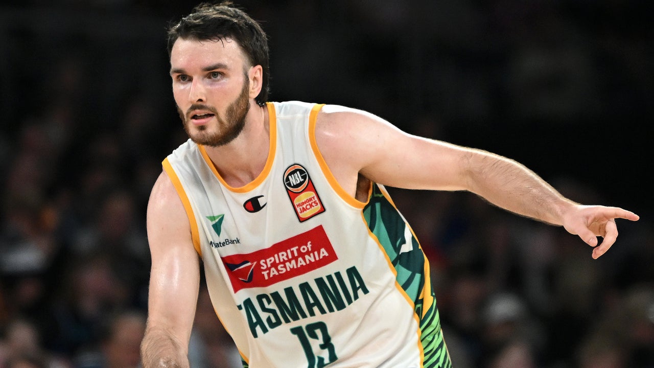 Tasmania stars shine against undermanned United