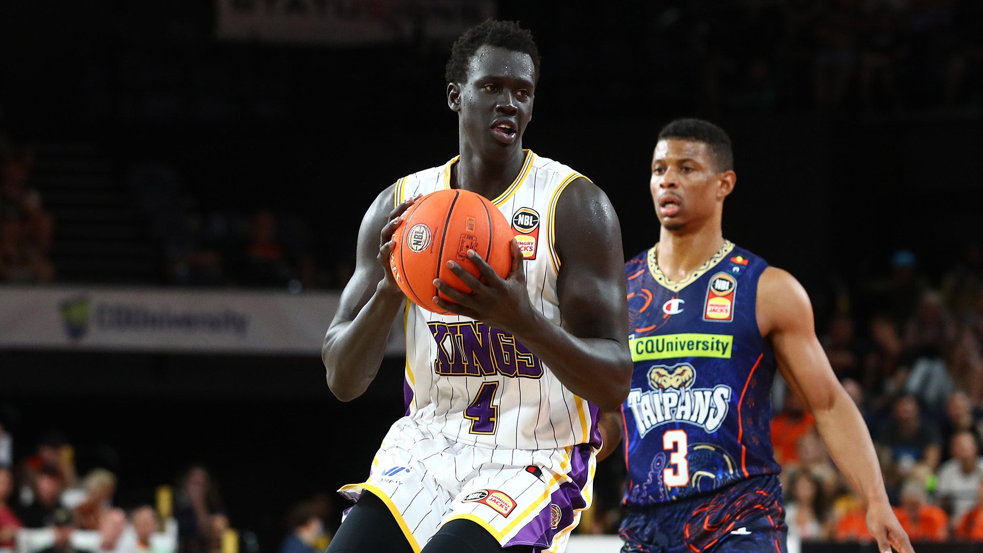 Report: Makur Maker Signs NBA Deal