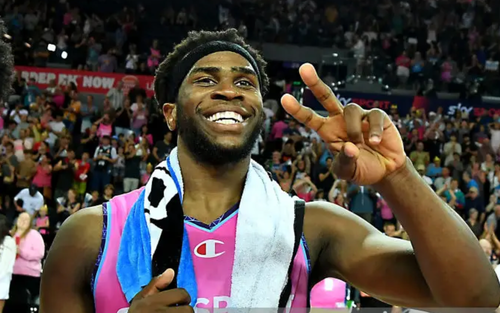 Brantley Gets Deserved Recognition at Breakers Awards