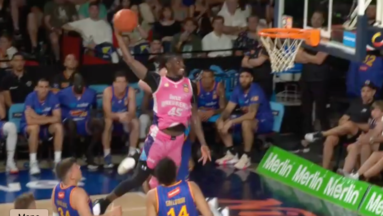 INSANE MONSTER DUNK