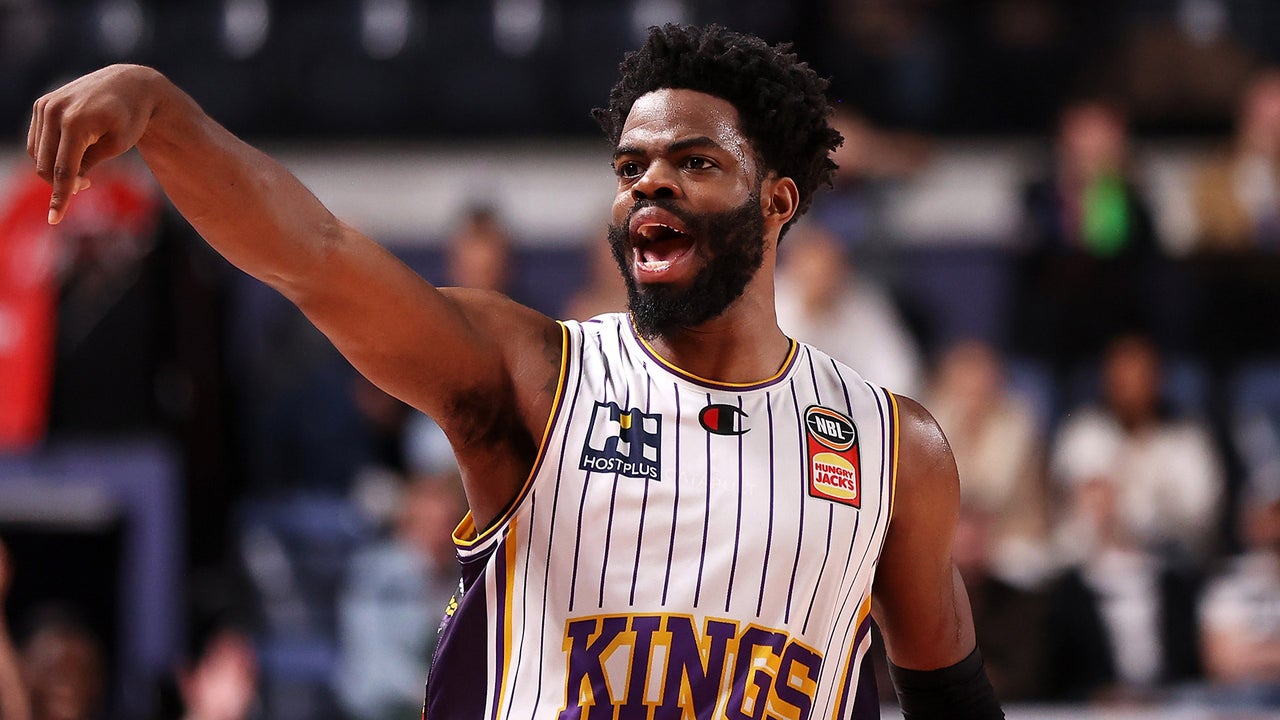 Walton Jr Stars In Kings' Win