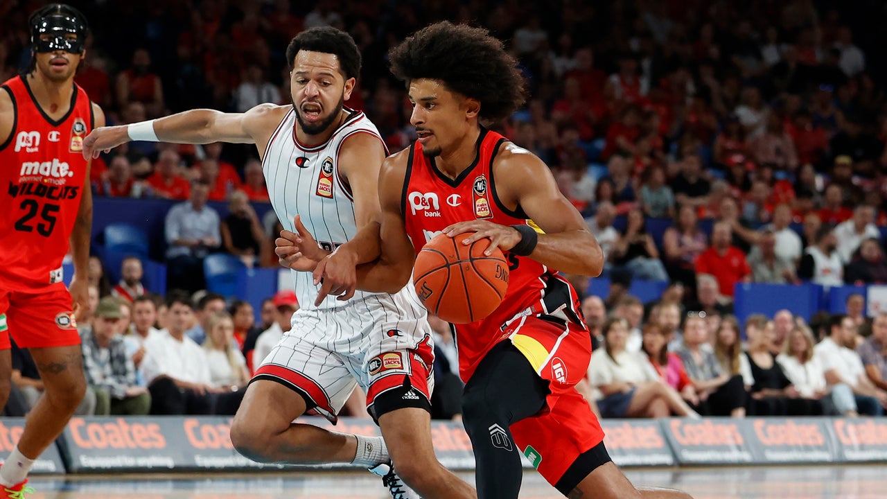 Wildcats fall short against Hawks at RAC Arena