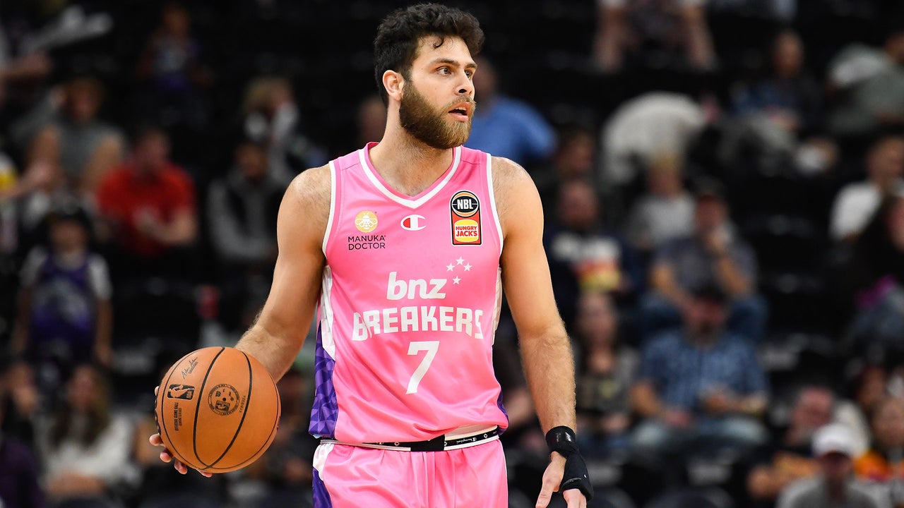 Teams "monitoring" McDowell-White situation